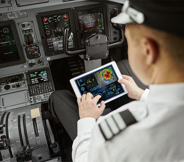 In-Flight Network Connectivity for Commercial & Business | Hughes